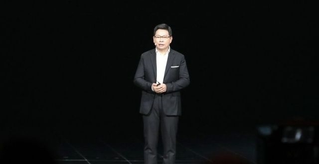 华为官宣，余承东职务由终端BG CEO调整为终端BG董事长_腾讯新闻