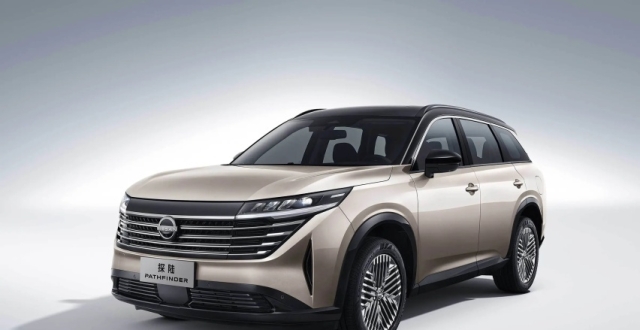 实拍东风日产探陆，搭2.0T+9AT，6/7座布局，最高优惠3万？_腾讯新闻