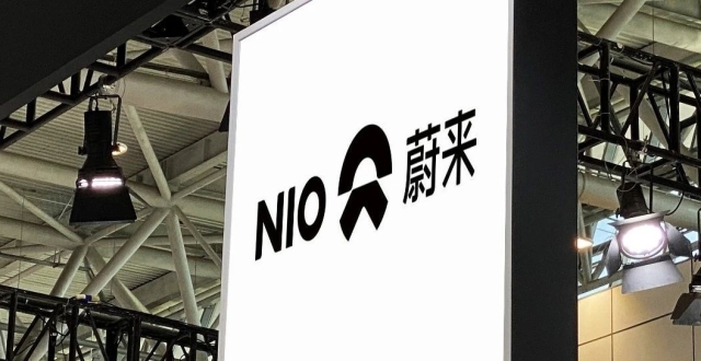 小鹏补贴P5 NGP维权车主；蔚来裁员10%；CARIAD与vivo联合成立实验室；刘艳钊出任魏坦克总经理丨智驾日报_腾讯新闻