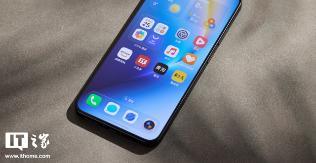 荣耀 WIN 系列手机实拍：定位年度电竞夯机，搭载10000毫安时电池_腾讯新闻