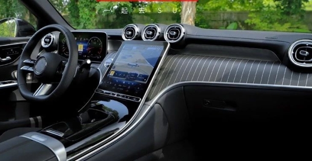 2.0T+9AT，全时四驱，258马力！纯进口，开它个性又牌面！_腾讯新闻