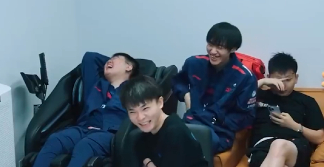 369带队看Karsa圣经！T1创造历史五连亚_腾讯新闻