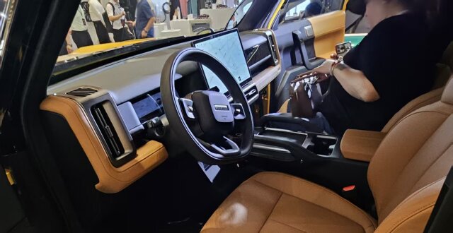 奇瑞风云X3L实车亮相 搭载1.5T增程动力_腾讯新闻