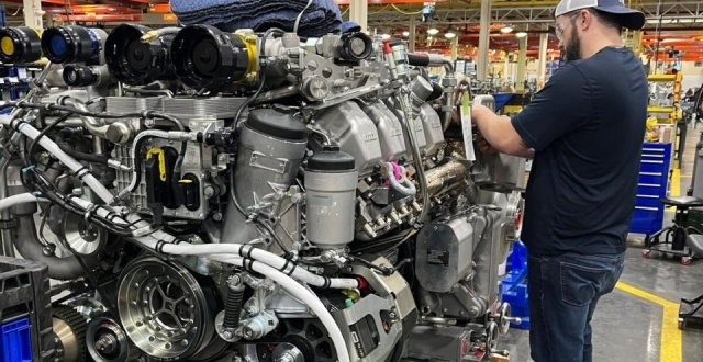 40多年的等待：劳斯莱斯MTU发动机为美国陆军M10布克战车提供动力_腾讯新闻