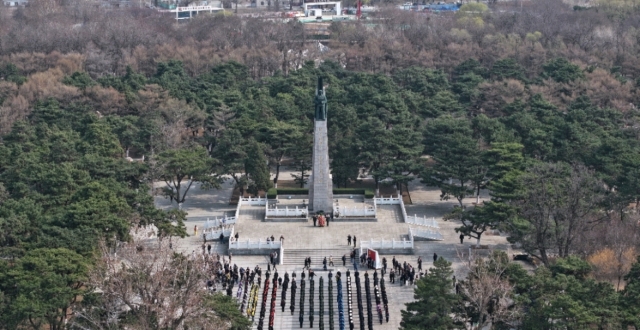 清明节，在沈阳向他们致敬！_腾讯新闻