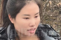 靠近父母的坟前， 杨妞花说：这一天我等了1314天！余华英被判处死刑 ，不是生命的消失，而是正义的到来_腾讯新闻