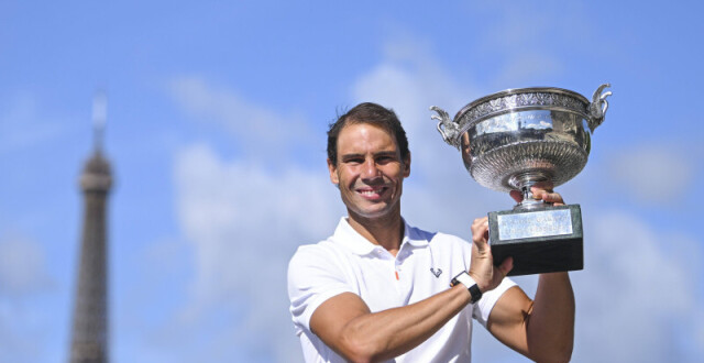 纳达尔致敬仪式剧透：费纳德穆四巨头重聚，家人团队现场见证_腾讯新闻