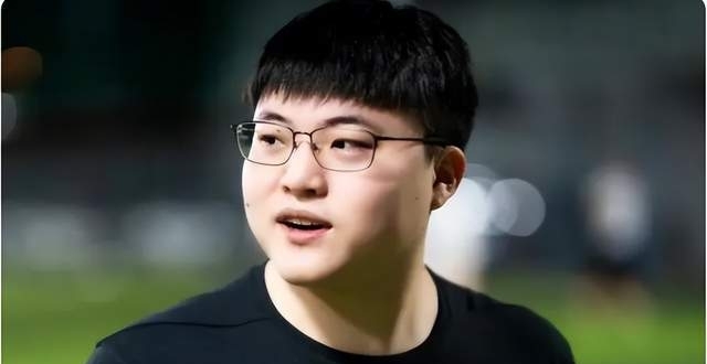 UZI可能加入EDG，LPL圈大地震，多方爆料实锤！_腾讯新闻