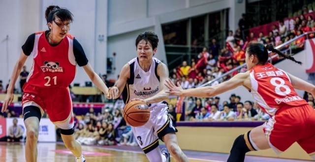 【WCBA】杨力维砍22分难救主，半决赛首回合广东女篮落败_腾讯新闻