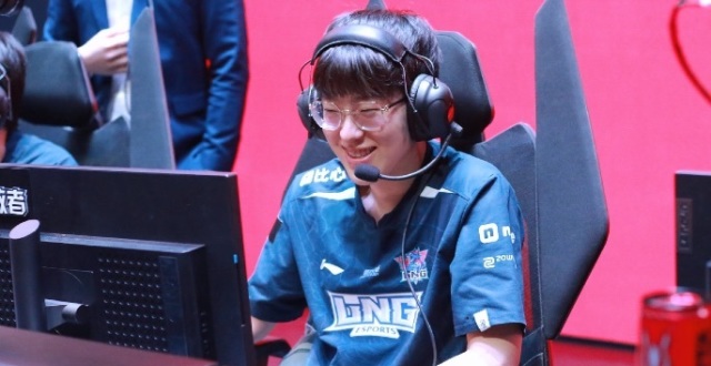 LNG 2-0 WBG Scout维克托混乱风暴融化后排_腾讯新闻