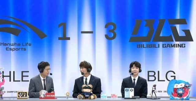 BLG让一追三，击败HLE，晋级四强！网友：LPL保底亚军！_腾讯新闻