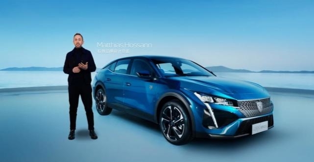 3D i-Cockpit沉浸式座舱，法系驾控大师408X开启预售_腾讯新闻