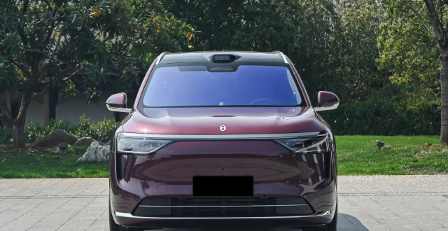 大家庭新能源SUV该买谁？ 问界M8、领克900、深蓝S09测评_腾讯新闻