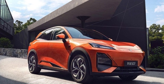 乾崑智驾+超级增程 深蓝S07是否超越了极狐阿尔法T5？_腾讯新闻