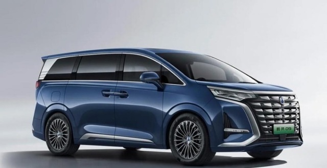 高端MPV疯狂内卷，全是大神，合创V09很难复制腾势D9的成功_腾讯新闻