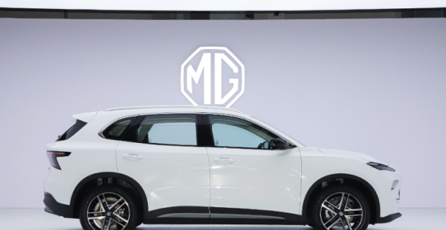 增换购价9.99万元起/最大续航525km 名爵MG ES5上市_腾讯新闻