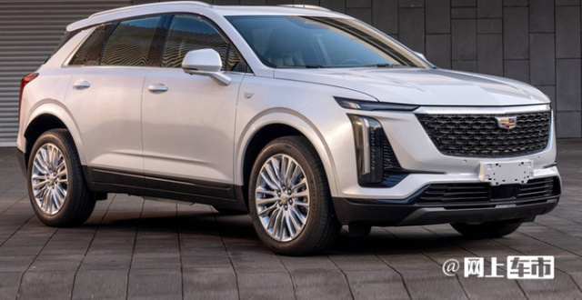 凯迪拉克新XT5到店！4S销售：8月30日上市，现在订有优惠！_腾讯新闻