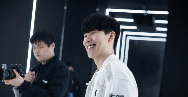 JKL回应给IG送福利，369锐评TheShy还该练，IG股东力挺Meiko打脸朱开_腾讯新闻