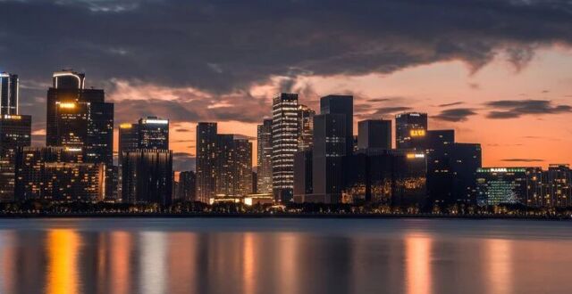 别跑空！杭州“八少女”音乐喷泉1月12日起暂停播放！_腾讯新闻