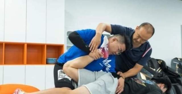 这群幕后英雄是运动员的健康“守护神”_腾讯新闻