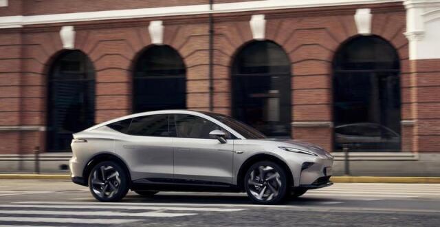 全新飞凡R7/F7正式上市 限时一口价15.99万起_腾讯新闻