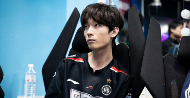 EDG官博被冲了！因首发Leave出战NEST，引发粉丝不满：真脏_腾讯新闻