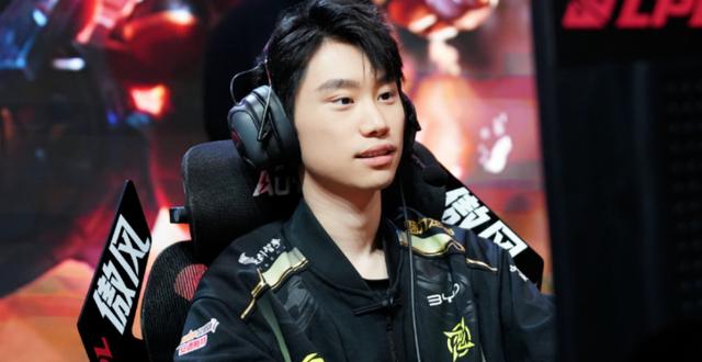 Doinb刚复出就打算退役？欲明年退役享受生活，不会再打职业！_腾讯新闻