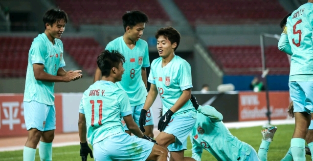 中国人能踢好球！U16国足8个月脱胎换骨：真该向日本足球学习_腾讯新闻