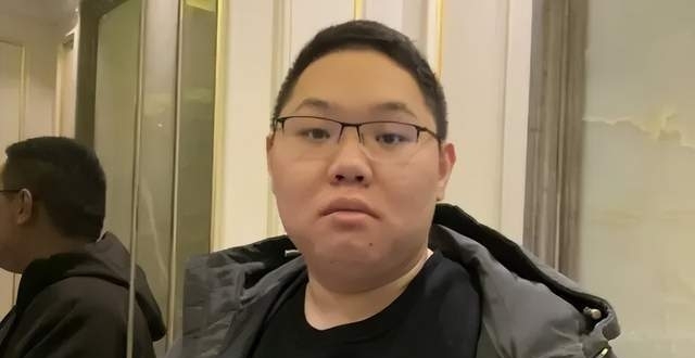 PDD时隔近一年首次开播，现身好友直播间，玩黑神话人气10w+！_腾讯新闻