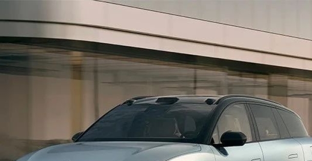 坚持做自己！蔚来全新ES6上市售36.8-42.6万元，上市即交付_腾讯新闻