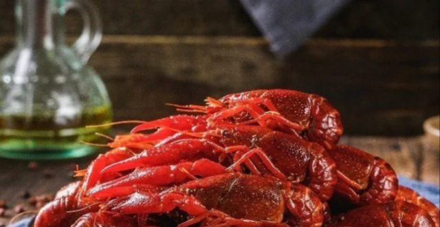 夏日美味顶流引发“哈夫病”？小龙虾表示：不背这个锅！_腾讯新闻