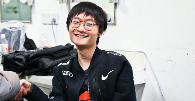 雷竞技资讯：真把Gala给IG了！OBGG官宣小天Peyz加入LNG组战舰_腾讯新闻