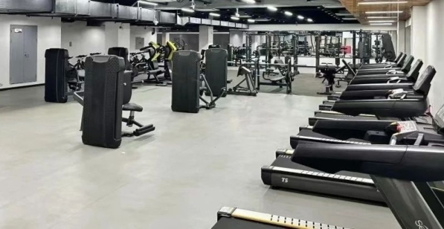 运动“新地标”，这家社区市民健身中心正式运营开放啦！_腾讯新闻