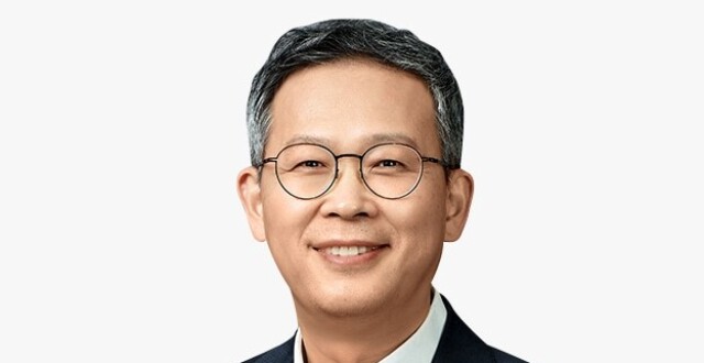 消息称英特尔 CEO 基辛格将于 ISSCC 2025 全会演讲介绍代工进展_腾讯新闻