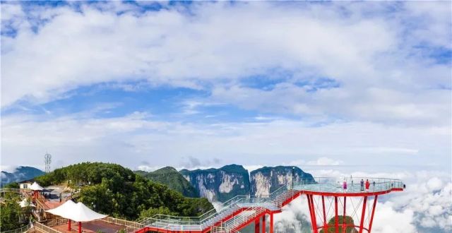 到张家界，嗨游“五一”丨七星山：直升机空中游览 俯瞰绝美风光_腾讯新闻