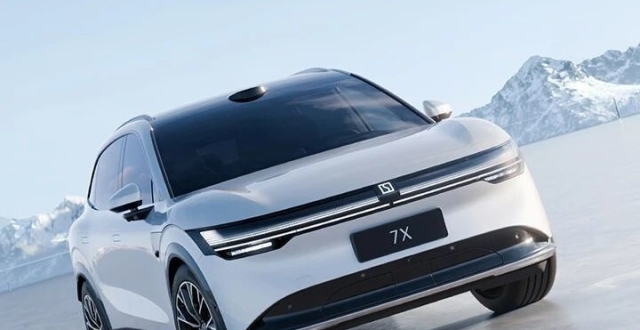 极氪7X外观图首次曝光：2925mm轴距的全新大五座SUV_腾讯新闻