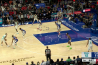 NBA常规赛：黄蜂vs76人丨纯粹个人能力的硬解 特雷曼后撤步超远三分手起刀落毫不留情_腾讯新闻