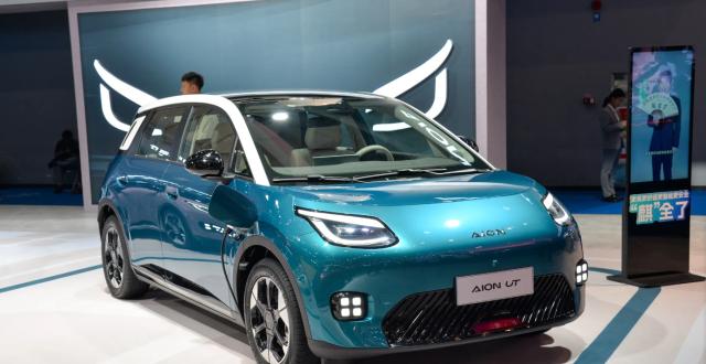 2750mm轴距空间不小，广汽埃安UT预售8.98万起，纯电亲民路线_腾讯新闻