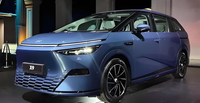 小鹏X9亮相英国市场 国内售价35.98万-41.98万元_腾讯新闻