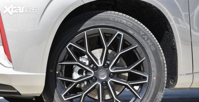 长安欧尚Z6 2.0T上市 售价12.79万元起_腾讯新闻