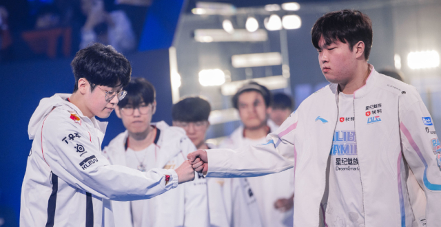 Zeus认为Bin打得比自己更好，称冲脸阵容非常强势_腾讯新闻