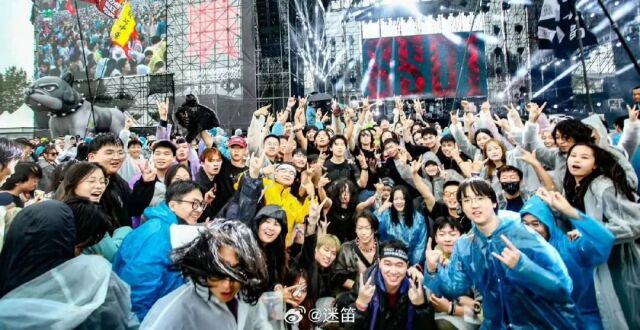 音乐节失窃事件后，女主持人含泪控诉“地域黑”，号召“南阳人顶起来”_腾讯新闻