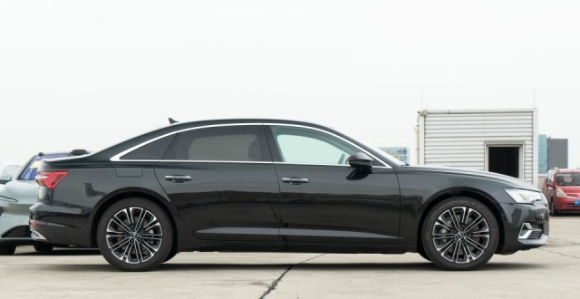 “价格战”进入白热化！A6L最大降幅11.81万，30天卖15823辆_腾讯新闻