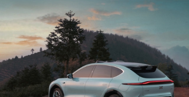 智己LS7五月销售1922辆 连续问鼎纯电SUV销量高位_腾讯新闻