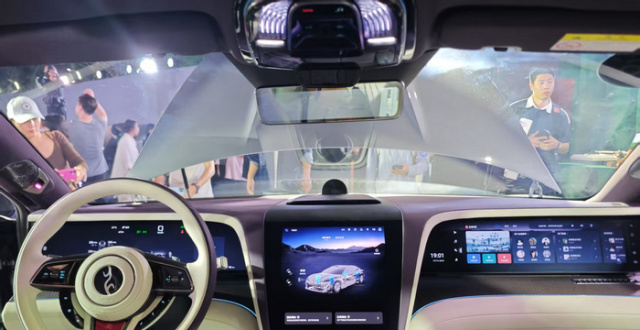 比亚迪水平对置发动机+四电机+云辇-Z，仰望U7售62.8万起_腾讯新闻