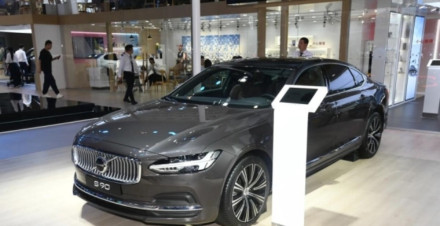 40.69万起售，2025款沃尔沃S90上市，三款车该怎么选？_腾讯新闻