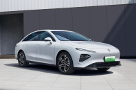 荣威D7 EV和比亚迪秦 PLUS EV，谁更符合上海人的精致需求？_腾讯新闻