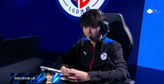KPL：LGD大鹅逆袭晋级S组，打fly战花海，cat与两大老东家再遇！_腾讯新闻