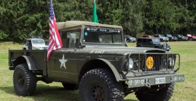 凯撒吉普M715 美国首次尝试民用车辆从军 经验教训至今仍然适用_腾讯新闻