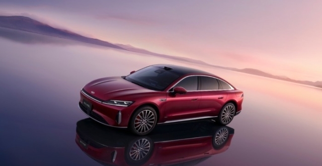 全球C级旗舰风云A9L开启预售，2500km续航+4秒破百_腾讯新闻